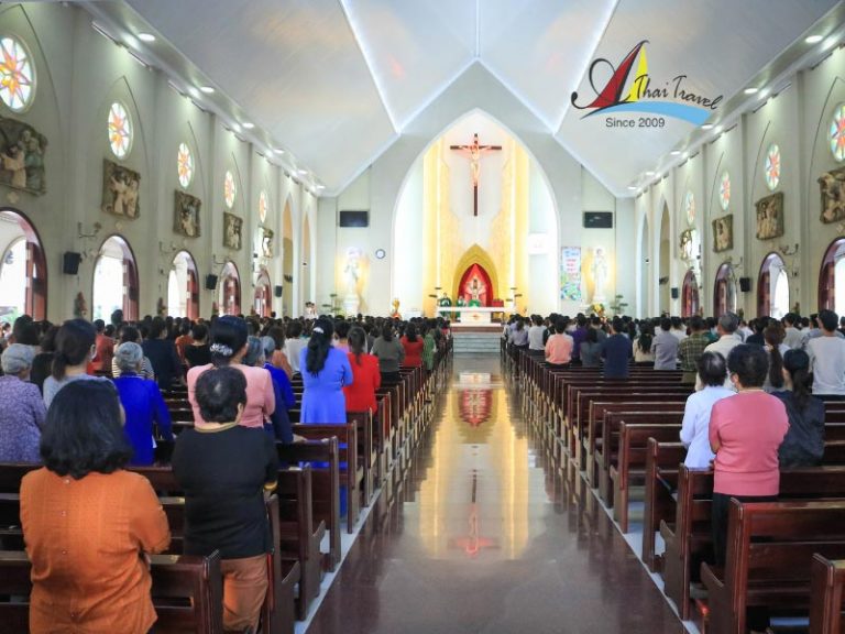 Catholic Churches Tours In Vietnam